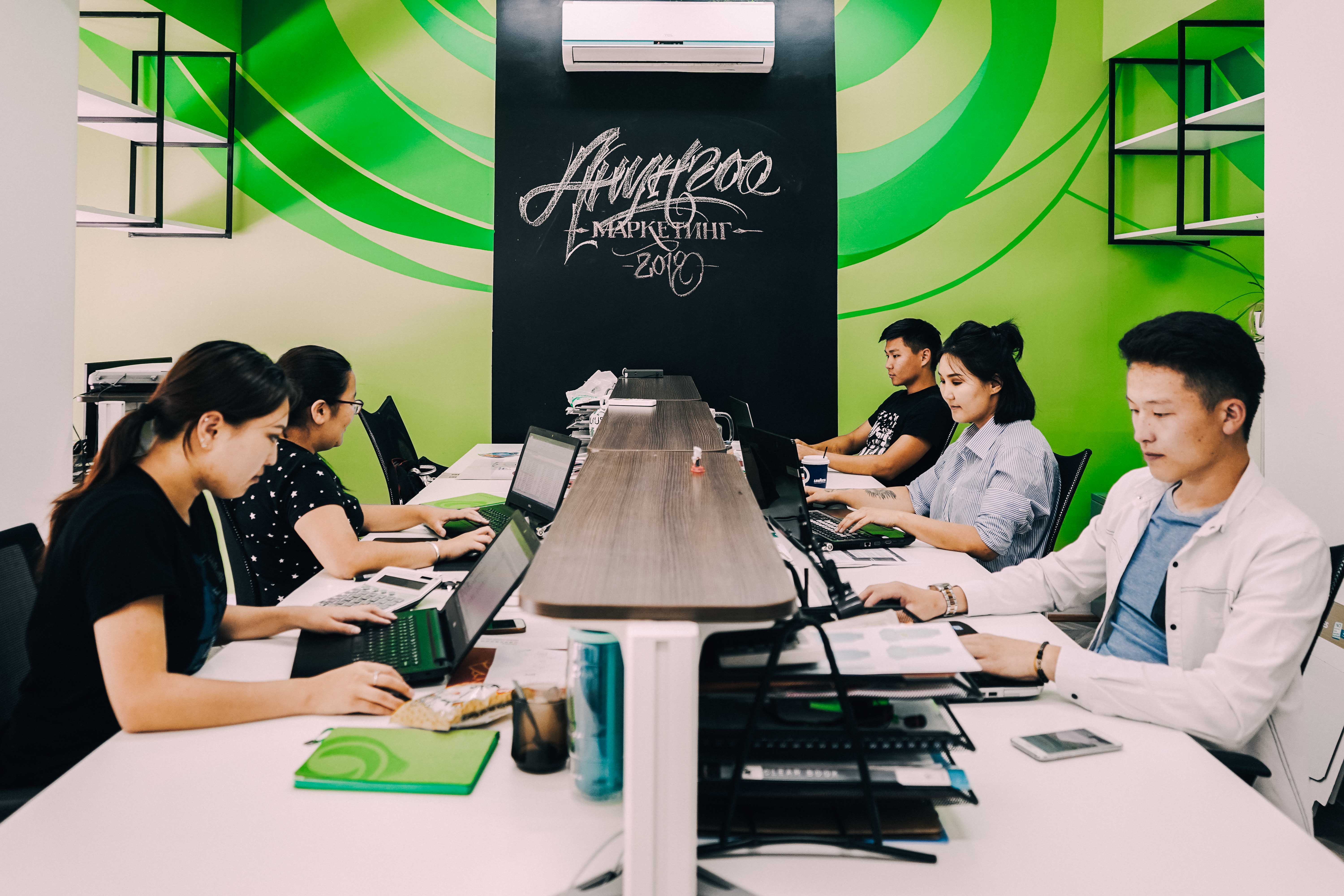 Онцлох бизнес: Take.mn - Дэлгэцнээс дэргэд | Unread Today