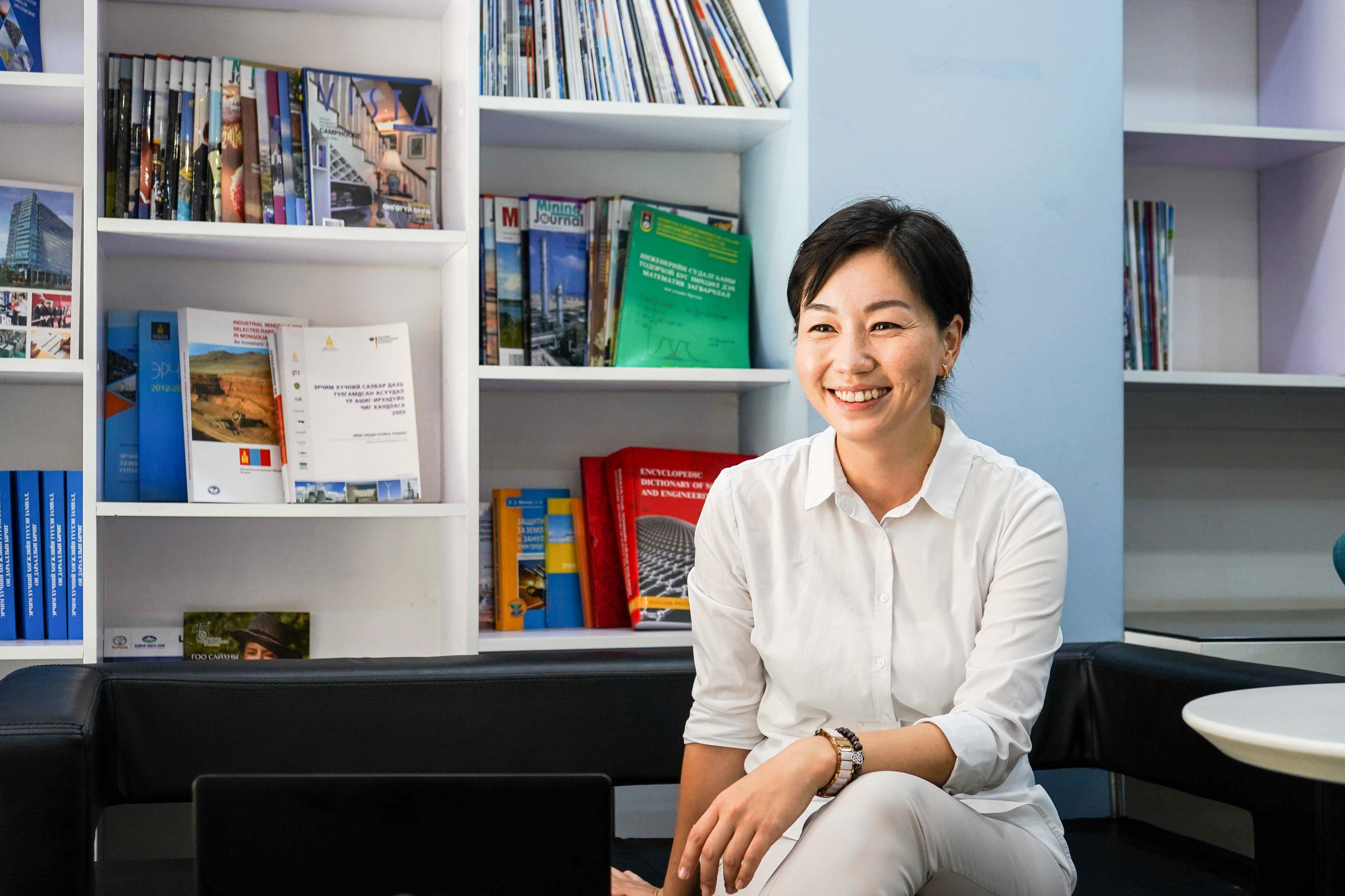 Онцлох бизнес: Take.mn - Дэлгэцнээс дэргэд | Unread Today